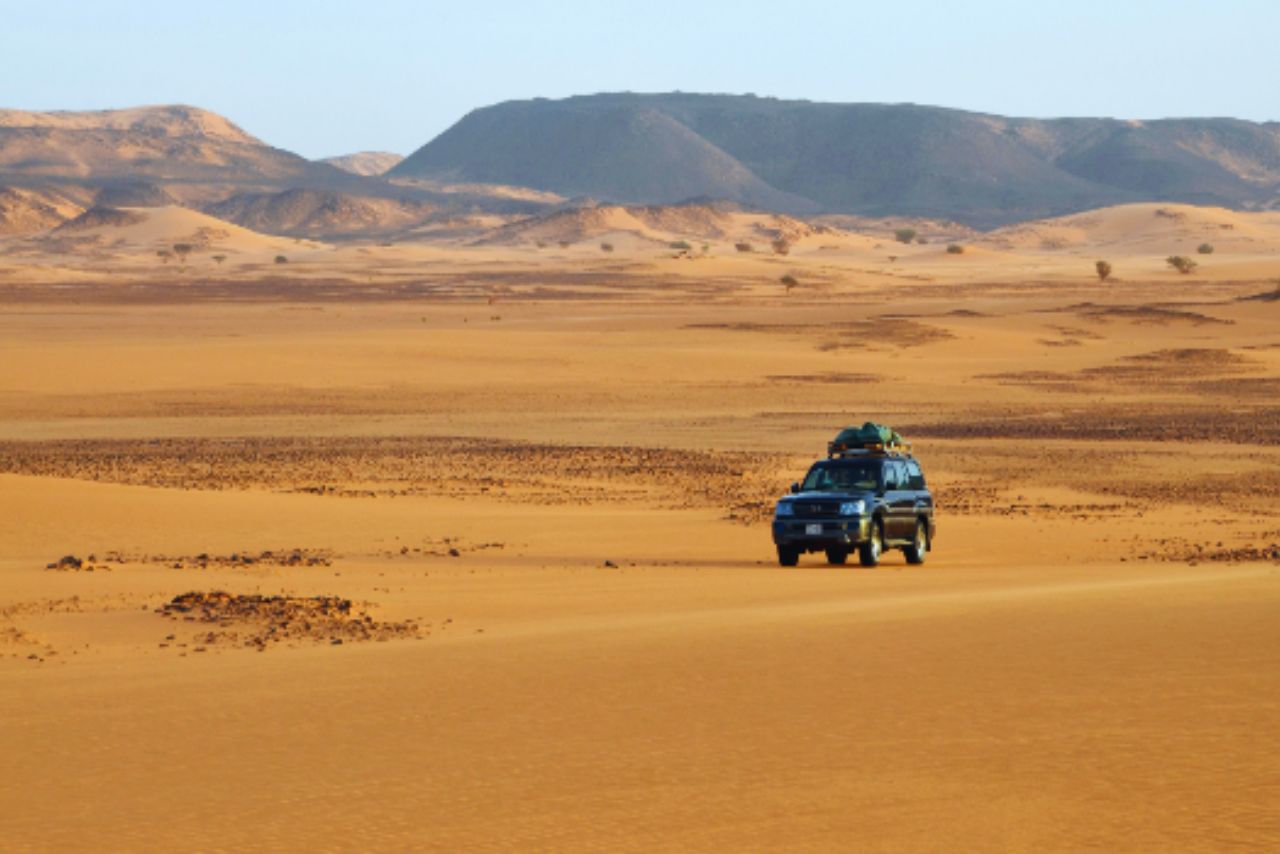 10 Of The Most Incredible Deserts In Africa - Travelanders